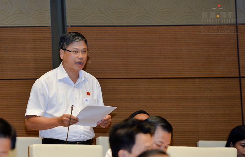 Đại biểu bức xúc chuyện 'thịt heo rẻ như khoai lang' | Báo Pháp Luật TP ...