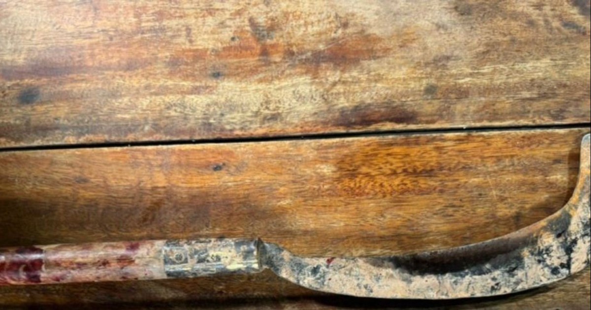 Nam thanh niên dùng rựa chém ông cụ 71 tuổi bị thương | Báo Pháp Luật ...