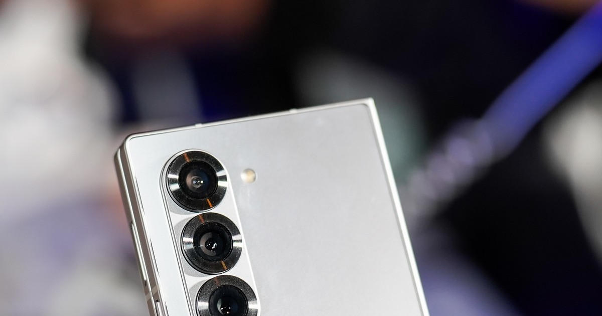 Mẫu điện thoại màn hình gập có camera tốt nhất hiện nay | Chuyên mục ...