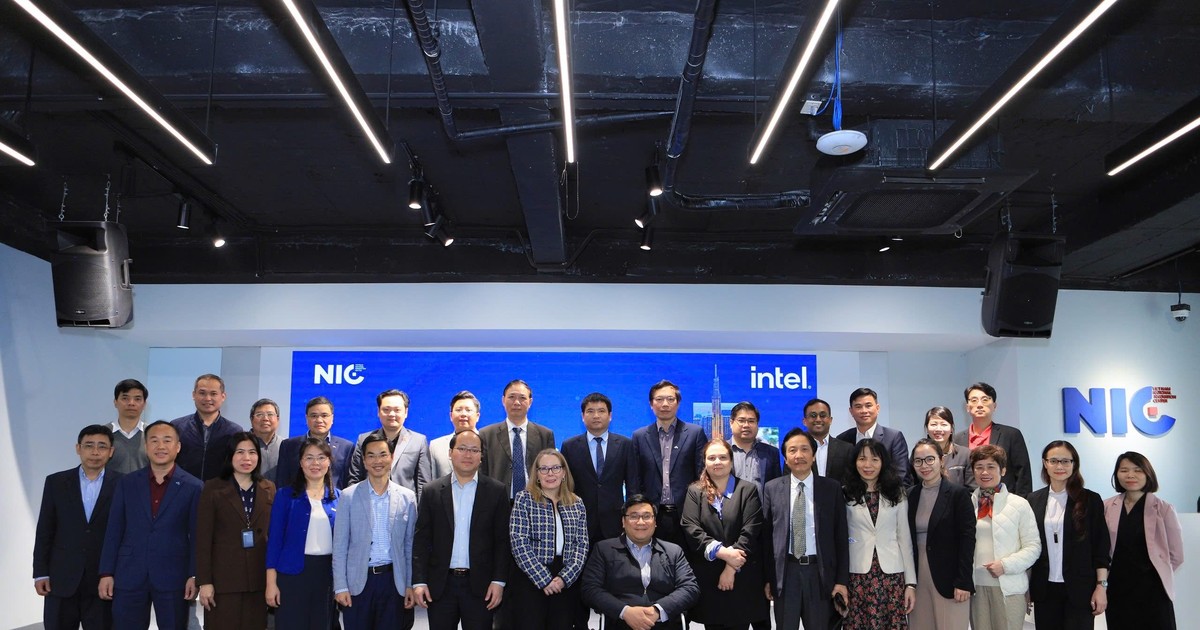 Intel Việt Nam và NIC ra mắt chương trình phổ cập AI cho cộng đồng ...