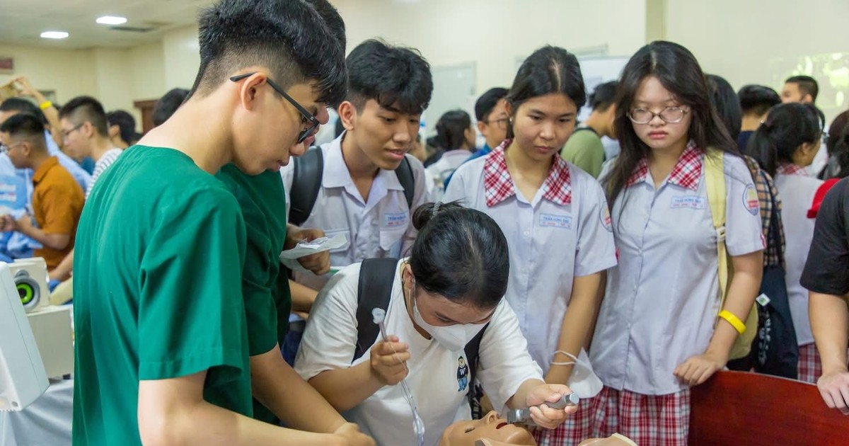 Mức học phí cao chót vót của ngành học đặc biệt tại 7 trường đại học ở ...