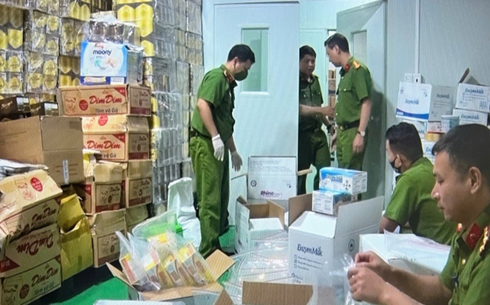 Tổng Giám đốc Công ty CP sữa Hà Lan bị bắt về tội sản xuất, buôn bán ...