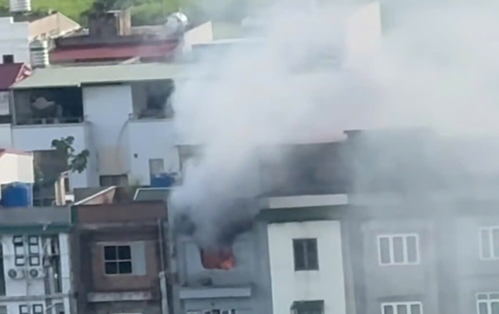 Cháy nhà dân ở Hà Nội sau những tiếng nổ lớn | Báo Pháp Luật TP. Hồ Chí ...