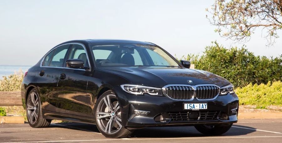 Những người chạy ô tô BMW và Toyota cần chú ý điều này | Báo Pháp Luật ...