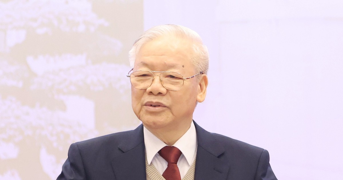 Bộ Chính trị quyết định trao Huân chương Sao Vàng tặng Tổng Bí thư ...