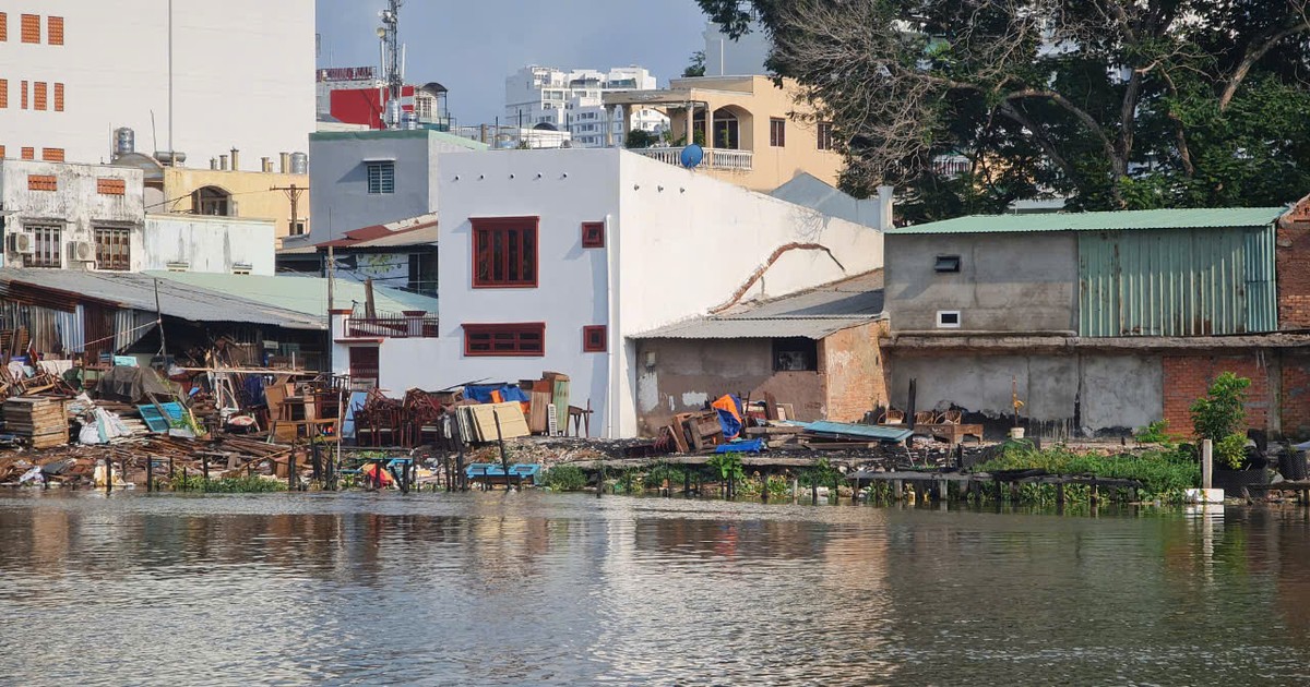 TP.HCM sẽ làm đề án 'khổng lồ' di dời toàn bộ 46.000 nhà ven kênh rạch ...