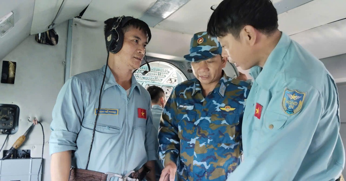 Huy động trực thăng ra Lý Sơn tìm kiếm 3 người bị trôi dạt trên thuyền thúng | Báo Pháp Luật TP ...