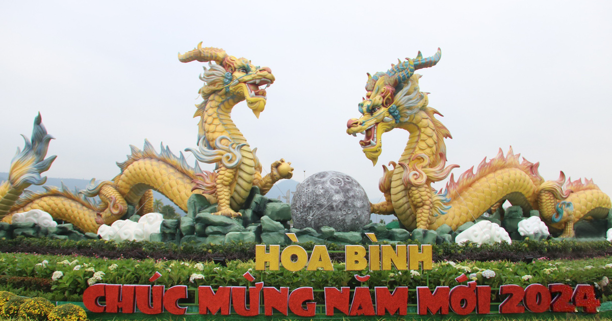 Cận cảnh linh vật rồng 'song long chầu nguyệt' ở Hòa Bình | Báo Pháp ...