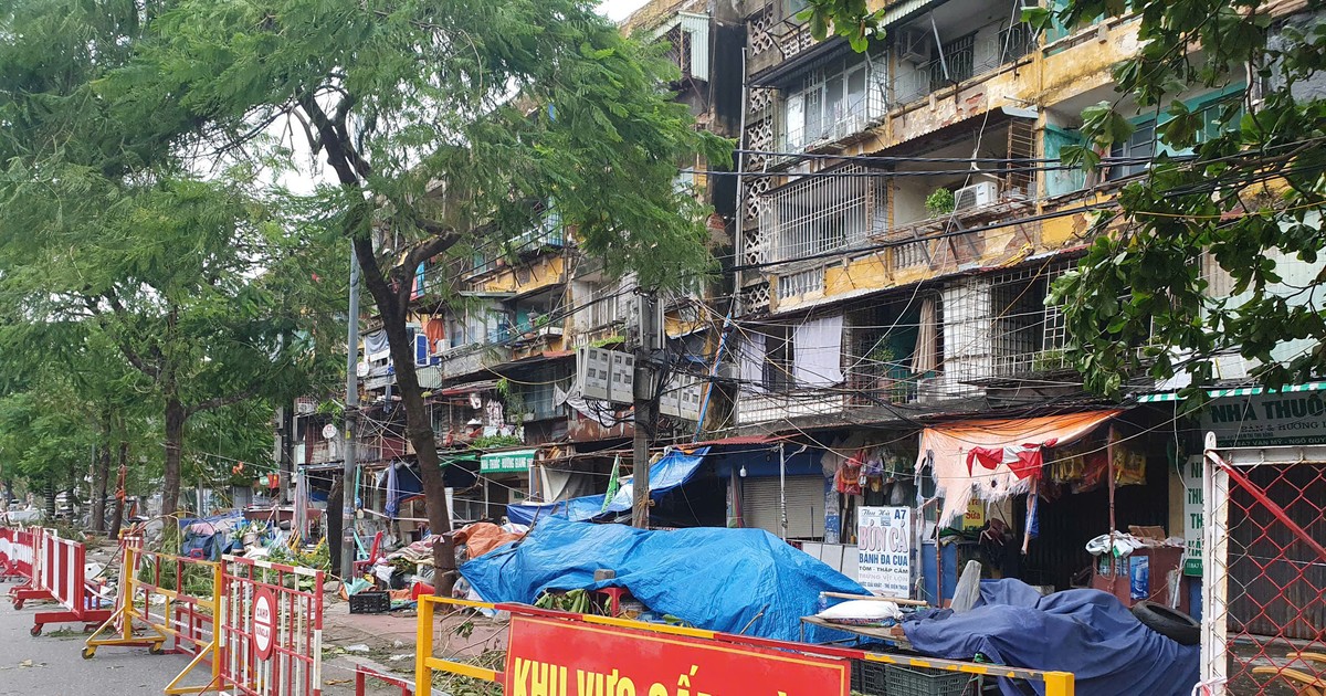 Hải Phòng di dời khẩn cấp 330 hộ dân tại các chung cư cũ do ảnh hưởng ...