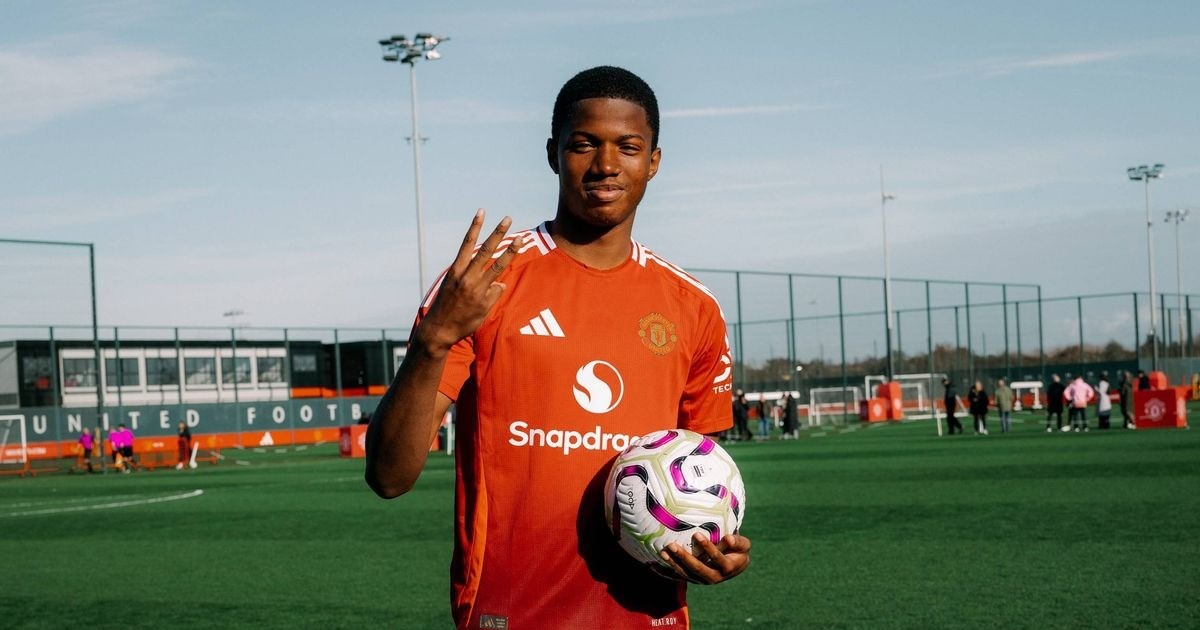 'Cỗ máy ghi bàn của MU' hé lộ thông tin trong ngày giáng sinh | Báo ...