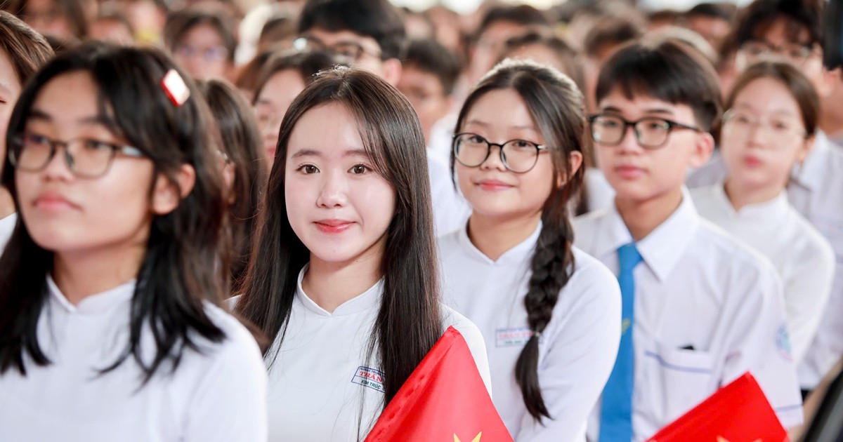 Xử lý nghiêm hiệu trưởng thu chi không đúng quy định | Báo Pháp Luật TP. Hồ Chí Minh