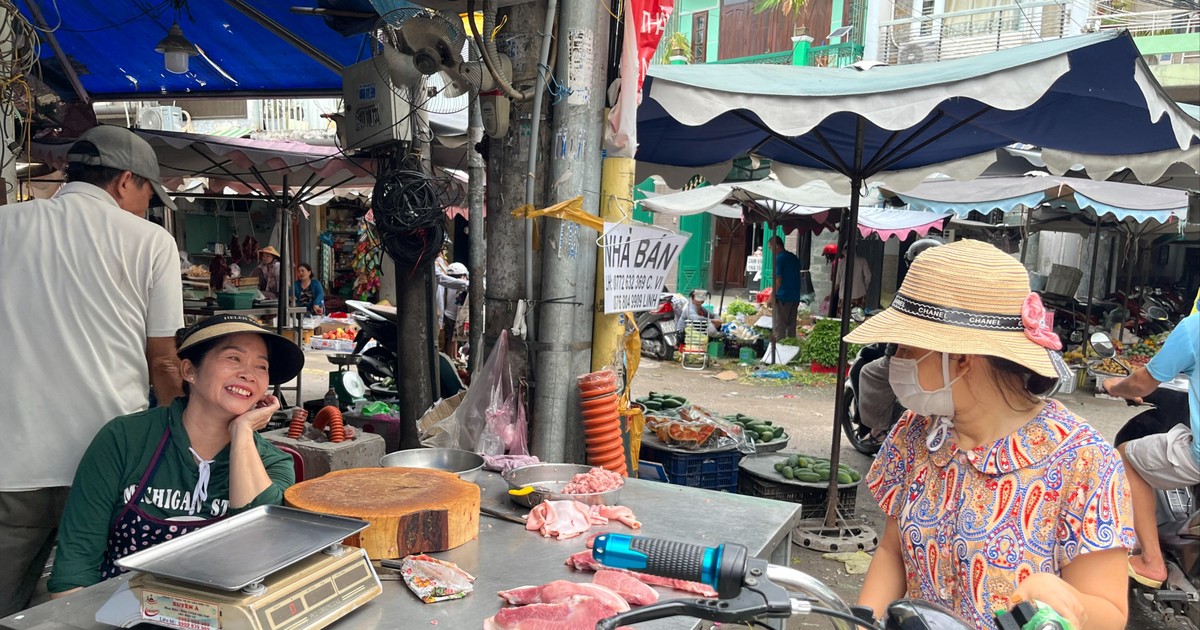 TP.HCM tìm hướng đi cho chợ dân sinh | Báo Pháp Luật TP. Hồ Chí Minh