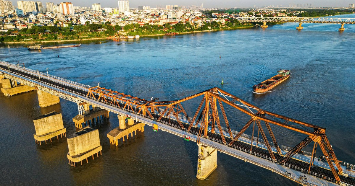 Cầu Long Biên khôi phục giao thông hai chiều từ ngày 28-5 | Báo Pháp ...