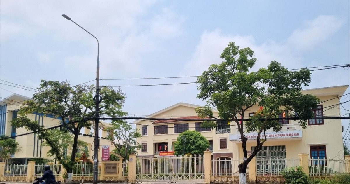 Quảng Nam khuyết vị trí giám đốc Sở Xây dựng và Ngoại vụ | Báo Pháp ...