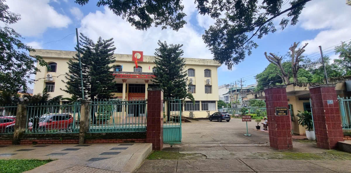 Số tiền các cựu thẩm phán đã nhận trong vụ đưa, nhận hối lộ ở TAND Cấp ...
