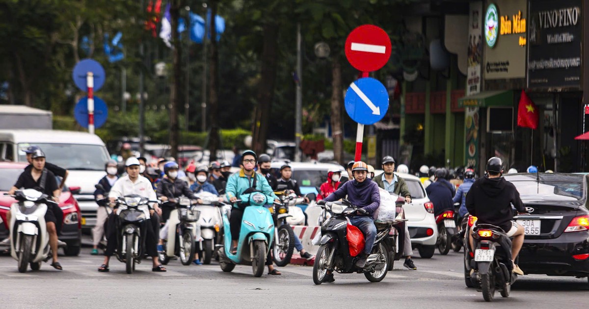 Cấm xe máy xăng: Thách thức lớn cho TP Hà Nội | Báo Pháp Luật TP. Hồ ...