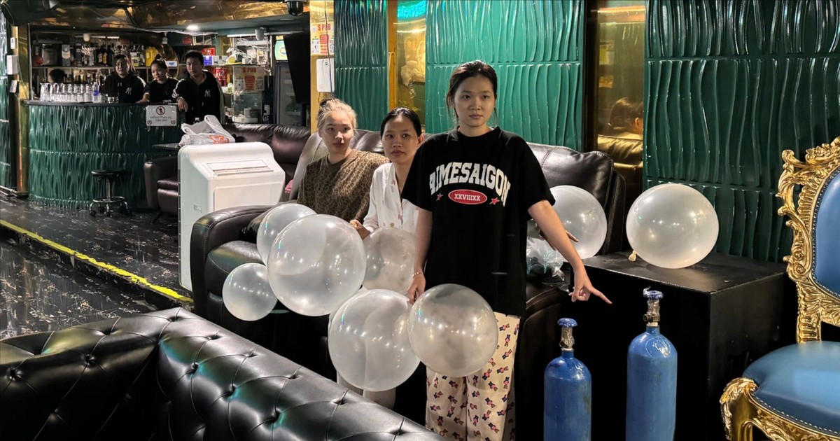 Bắt tạm giam 8 người bán khí cười ở bar S Pub trên đường Bùi Viện, TP ...