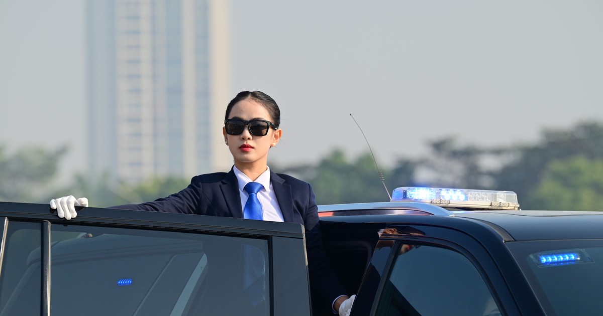 Ngắm cảnh sát, cảnh vệ các yếu nhân cùng dàn khí tài hiện đại tại tổng ...