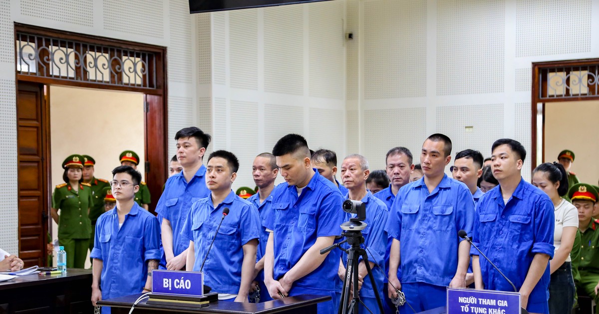 Đang xét xử Bùi Đình Khánh vụ bắn chiến sĩ công an hy sinh | Báo Pháp ...