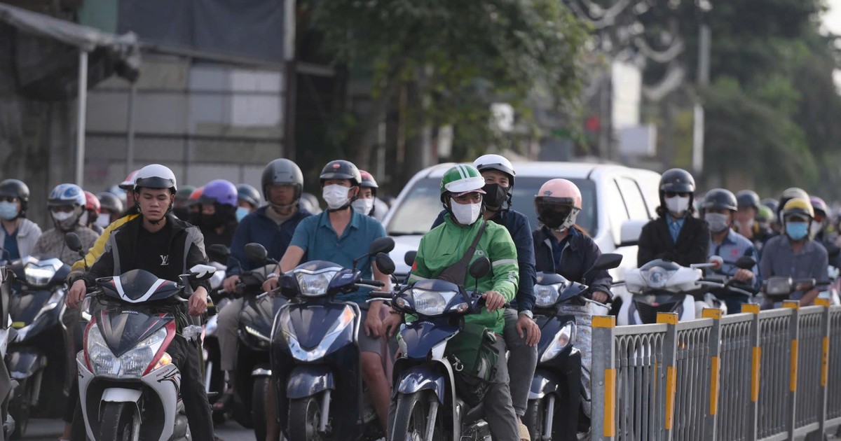 Điều chỉnh giao thông trên giao lộ Trường Chinh, Phạm Văn Bạch | Báo ...
