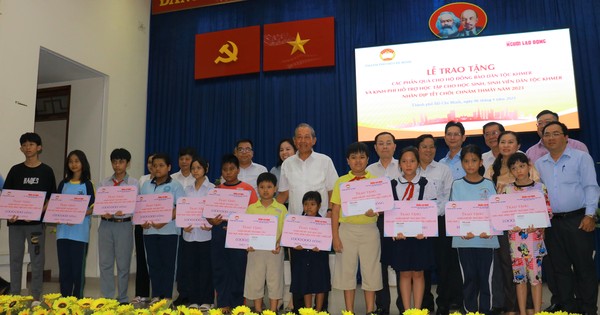 Trao tặng 395 phần quà nhân dịp Tết Chôl Chnăm Thmây năm 2023