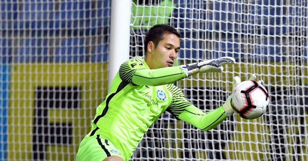 Filip Nguyen, Alexander Dang, David Alaba và thầy Park