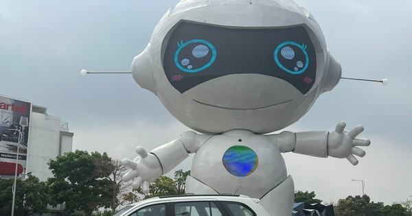Robot khổng lồ tại TP Thủ Đức, điểm check in mới của giới trẻ